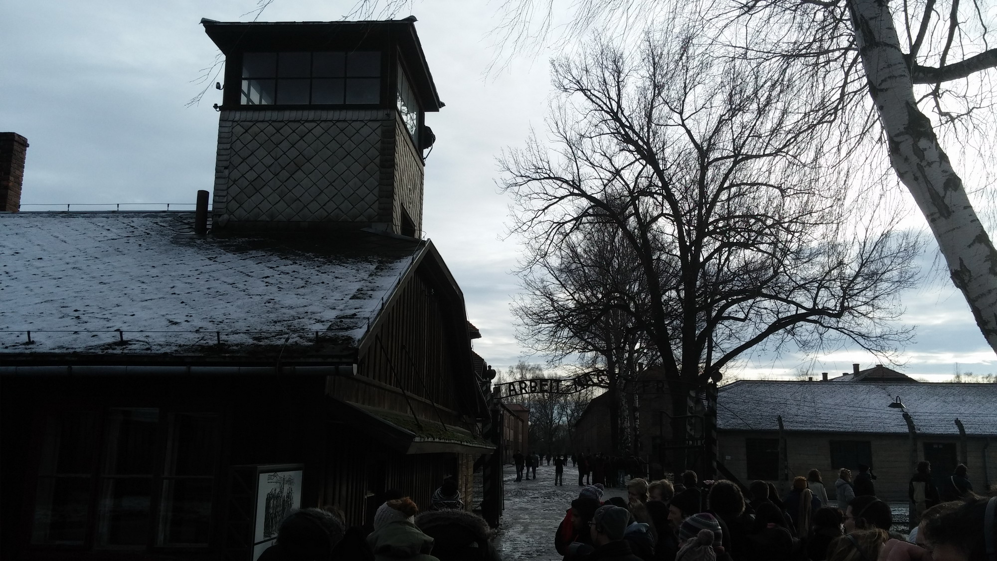 Logor smrti 70 godina kasnije - Megafon